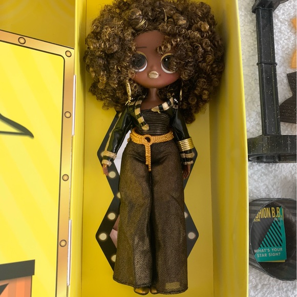 L.O.L. Surprise! | Toys | Lol Omg Royal Bee Doll Series Includes All ...